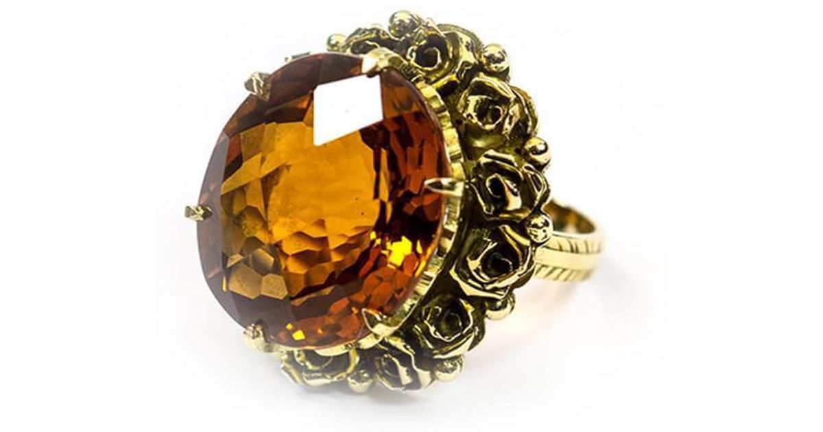 Lyst - Melissa Anderson Jewellery 18kt Yellow Gold Elizabeth Ring in ...