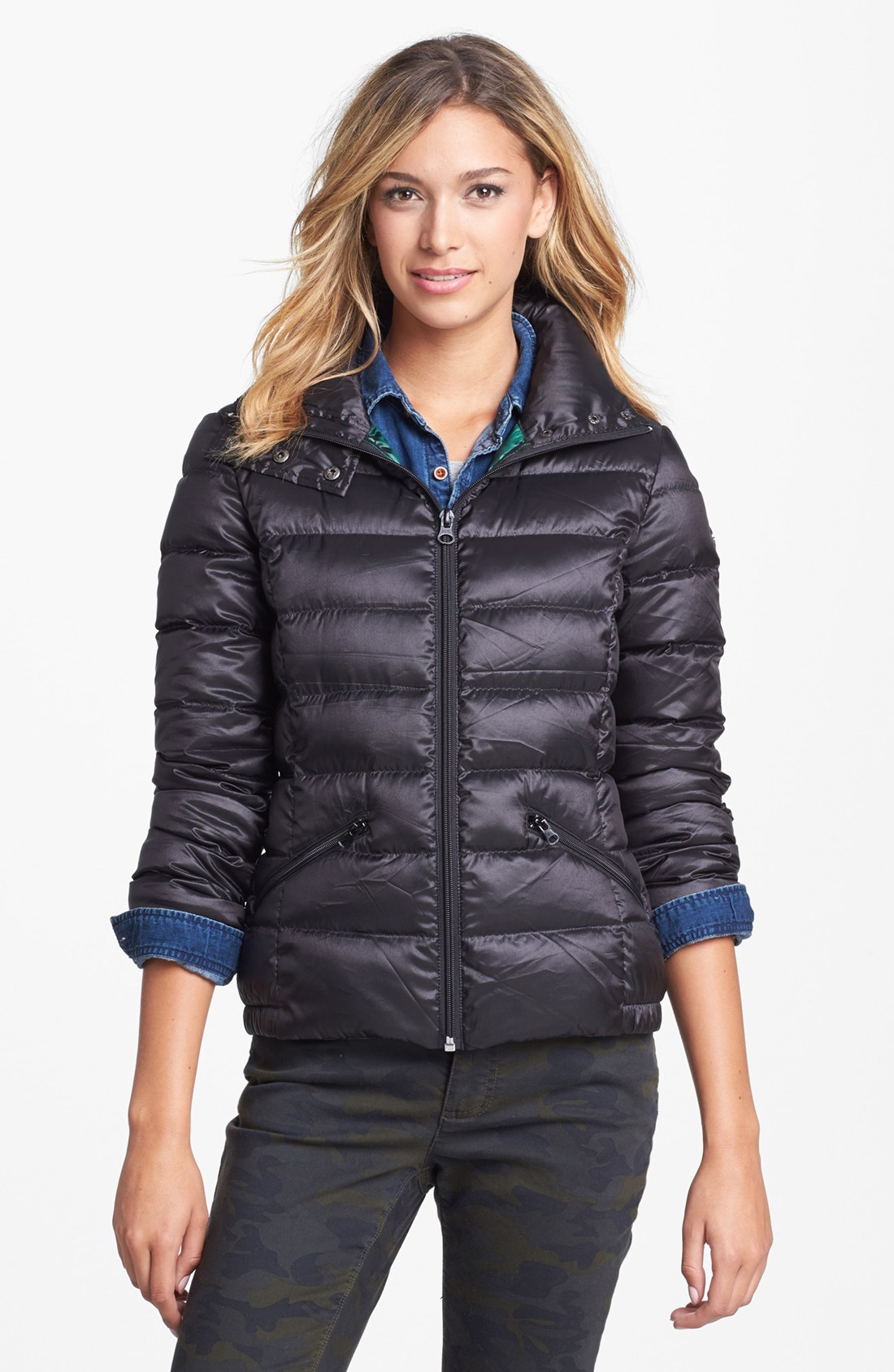 Bernardo Ruched Back Packable Goose Down Jacket in Black (Black Deep ...