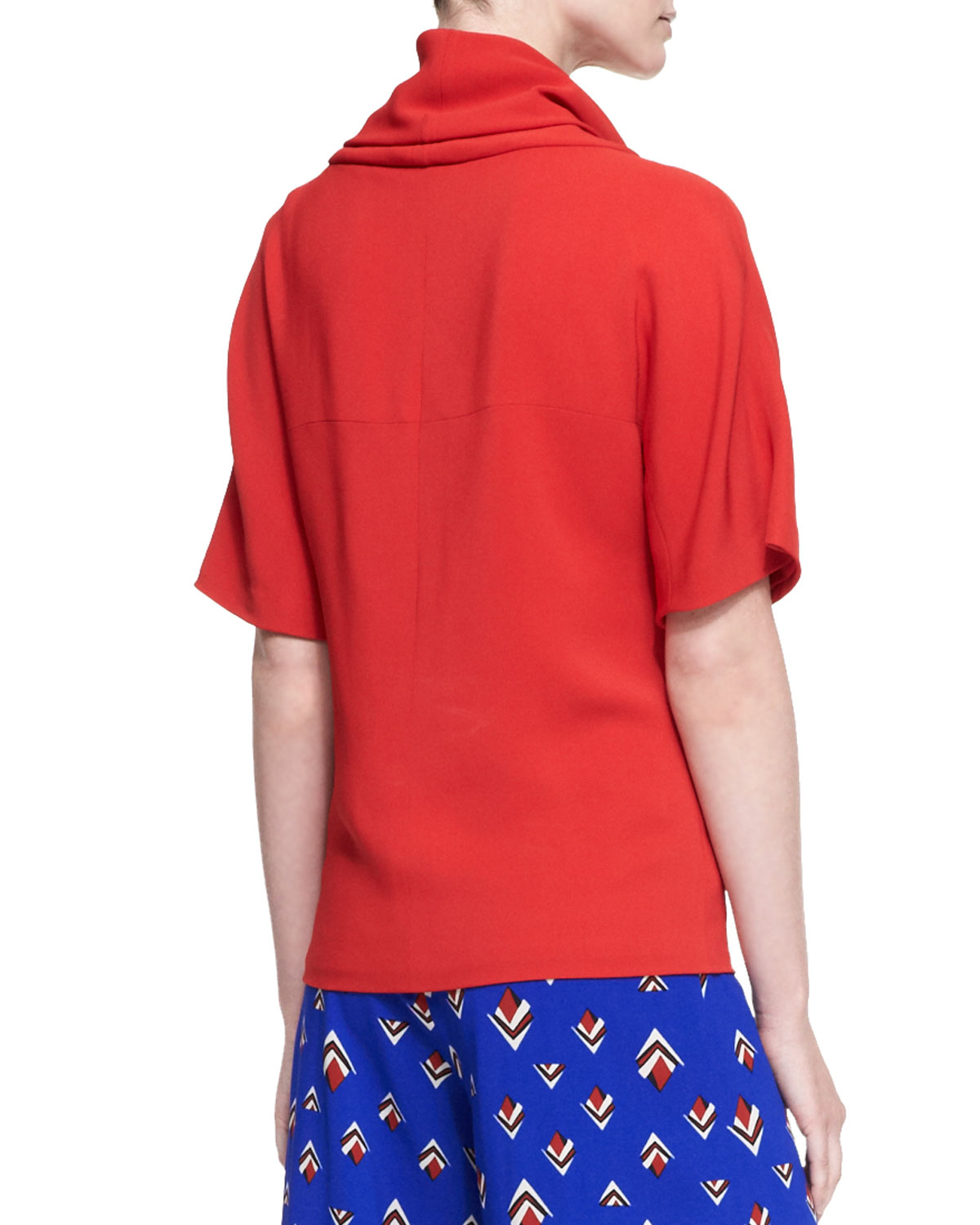 Carolina herrera Short-Sleeve Knit Loose-Turtleneck Top in Red | Lyst