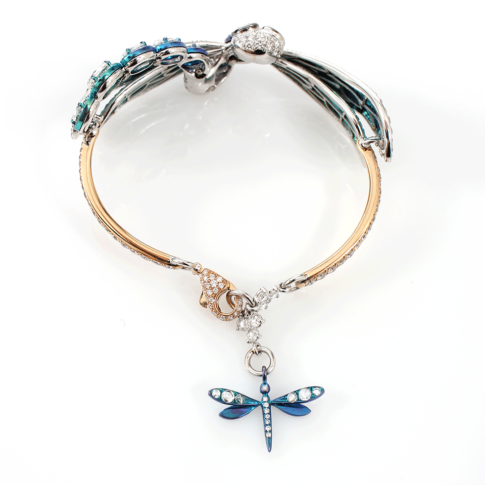 Arunashi Diamond Dragonfly Bracelet in Metallic - Lyst