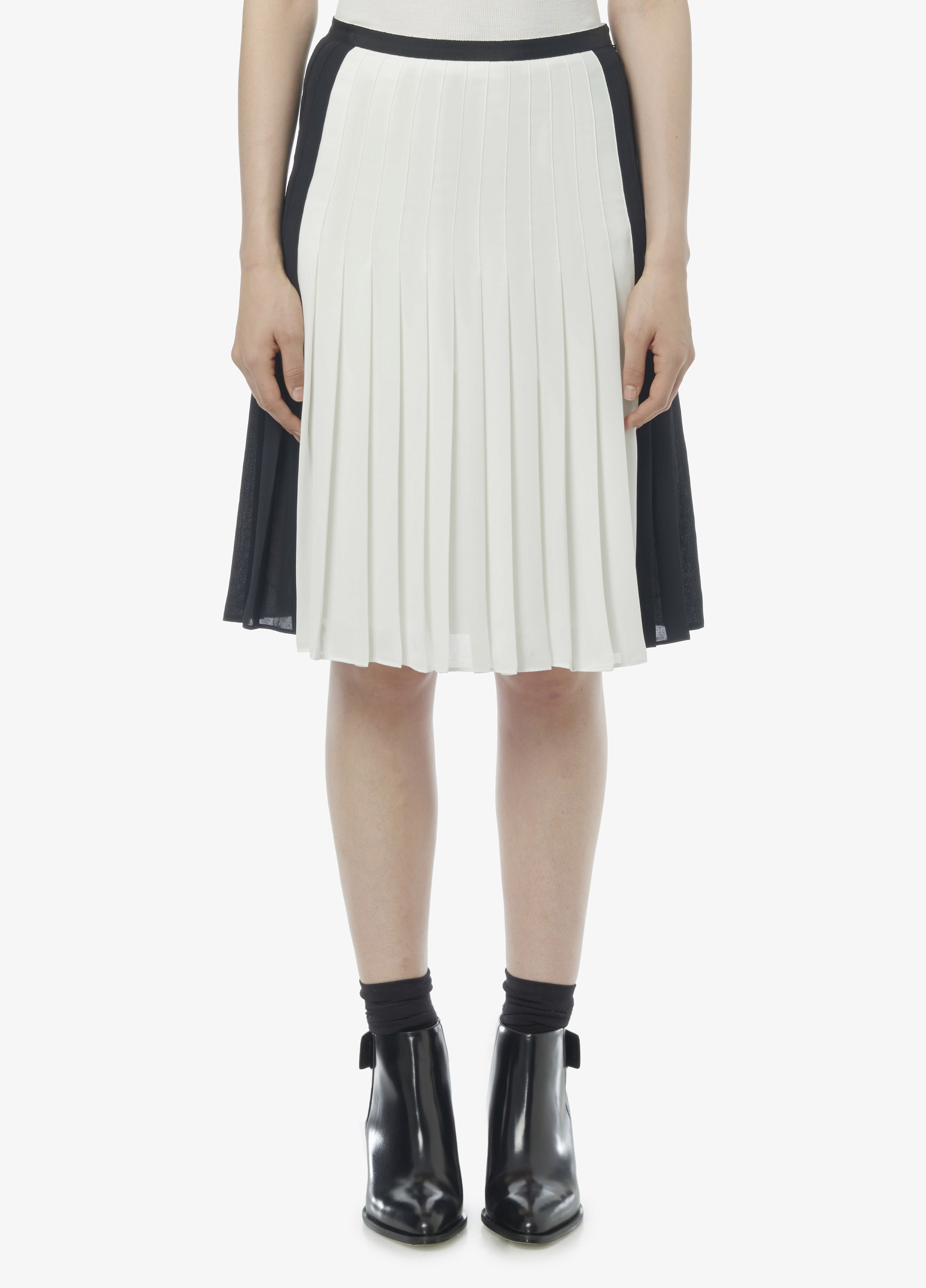Vince Colorblock Pleated Knee Length Skirt In Black Lyst