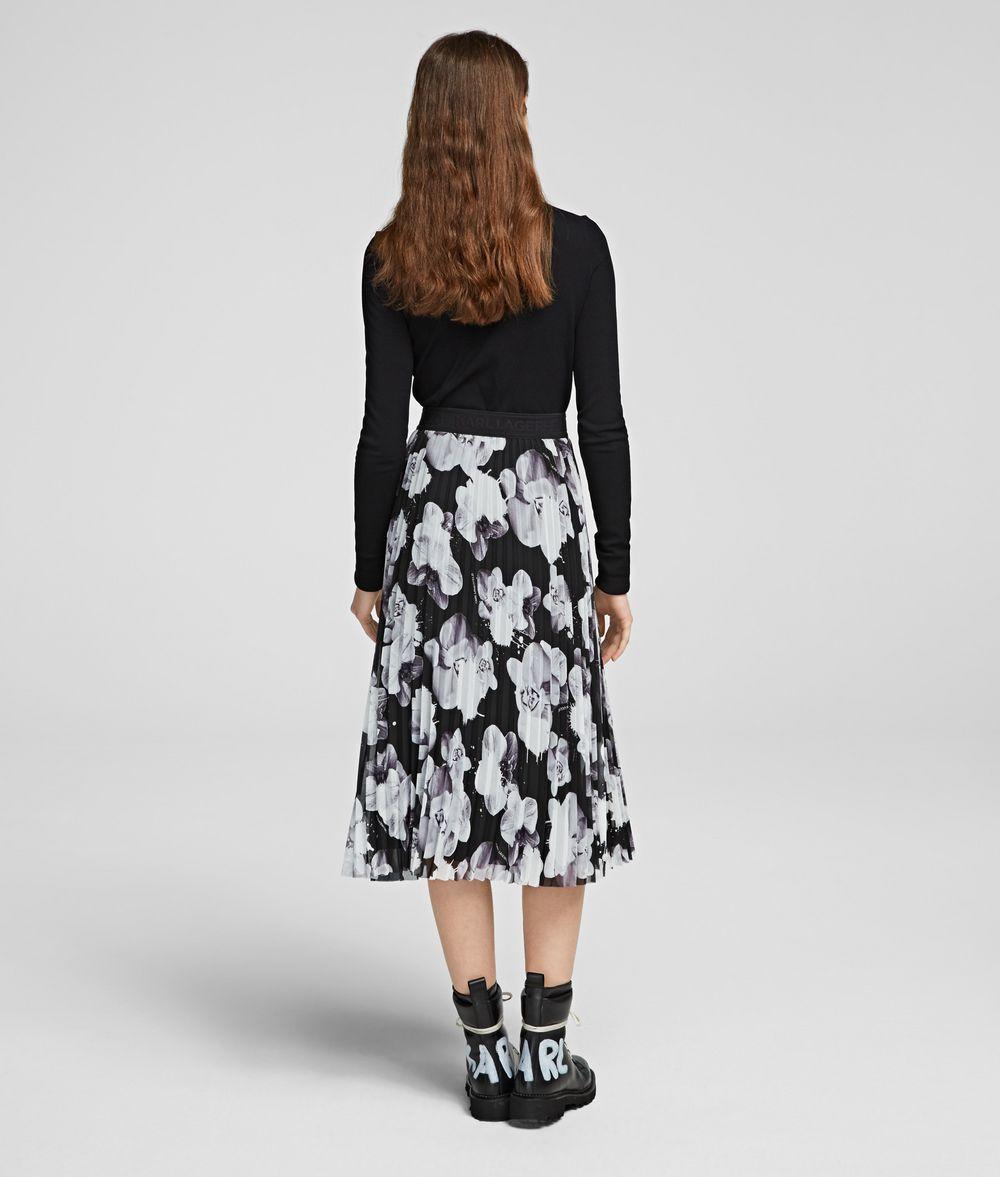 Karl Lagerfeld Synthetic Orchid Print Maxi Skirt in Black - Lyst